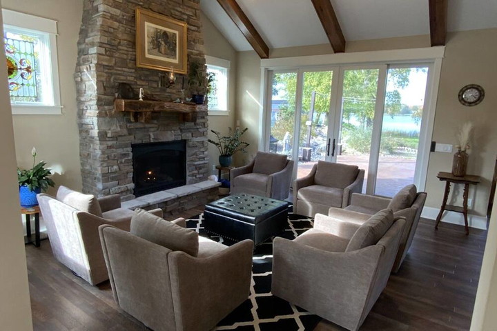 4 Br Beach House With Swim Spa, Steam Shower & 42 Ft Playroom. Sleeps 9 - Buffalo, MN
