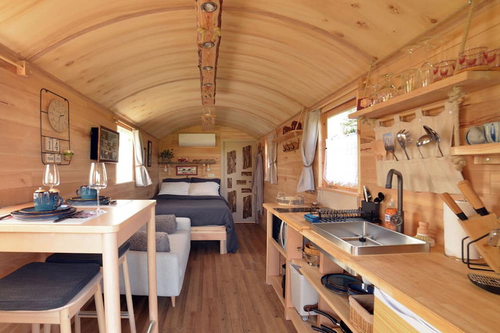 Gîte Insolite ''La Bengali''. A Trailer In The Heart Of Nature. - Belgium