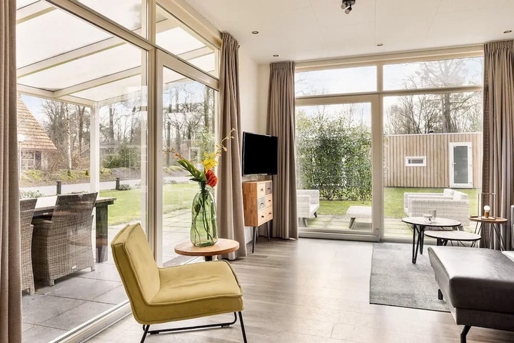 Luxury And Relaxation In The Boterbloem Wellness Chalet - Assen