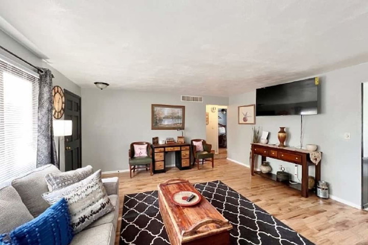 Maison Serene Of Peace 02 - Gorgeous, Charming, Quiet, Clean And Adorable - Peoria