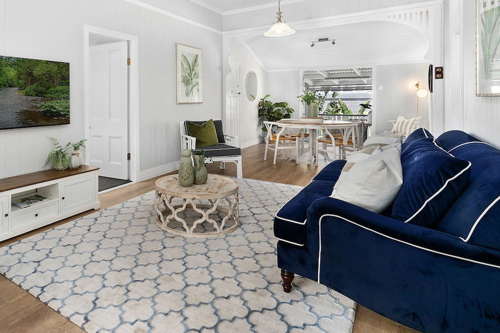 Bay Breeze Manor: Grand 5br Queenslander Haven - Brisbane