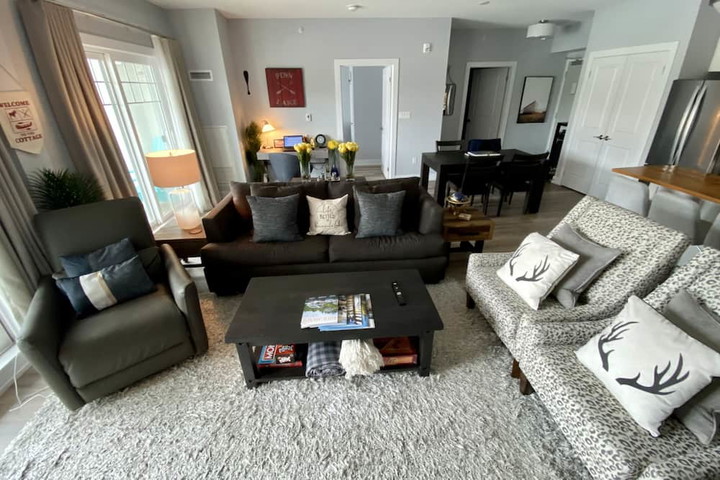 Enjoy Some Muskoka Magic Of Your Own Year Round In This Deluxe Four Season Condo - Huntsville