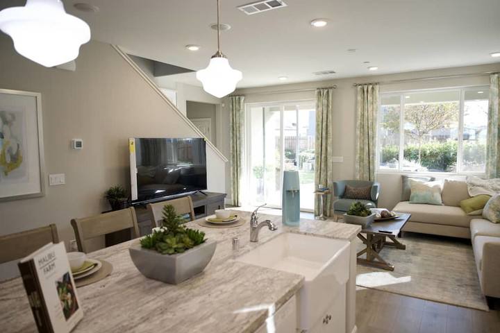 New 4b Home + Loft Near Sequoia, Ev - Visalia, CA