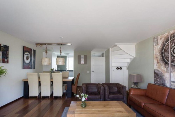 15 Km Van Amsterdam, Ruime Gezinswoning, Gratis Wifi - Amstelveen