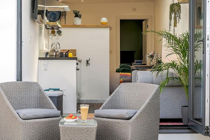 1 Bed In Bridgend (Oc-88522) - Bridgend