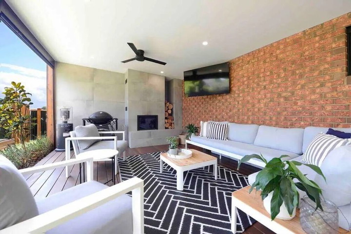 Nirvana Retreat - Large Modern 5 Bedroom House With Outdoor Spa - Frankston