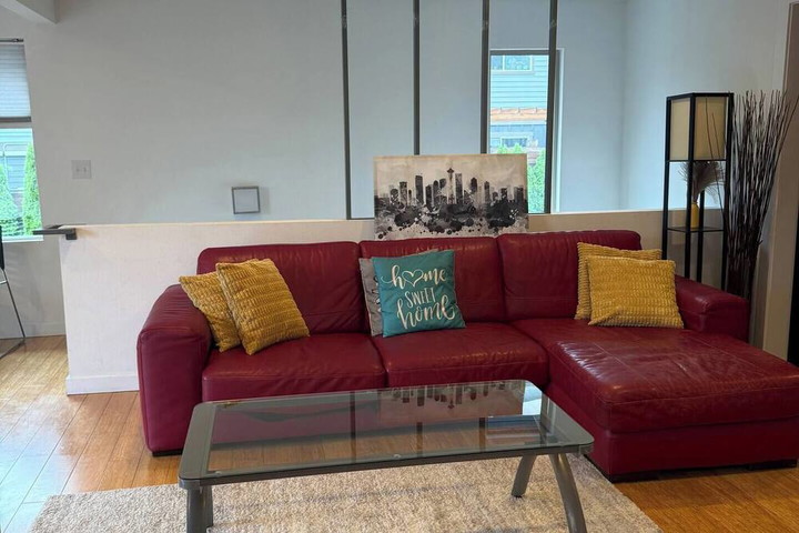 Serene 3-bedroom Building With Ac In Charming Tukwila/seatac Airport Area - Kent, WA