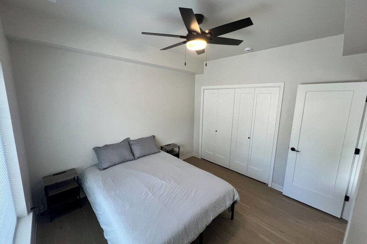 400 3 Bedroom 2 Bathroom Townhome In Iowa City - Iowa City, IA