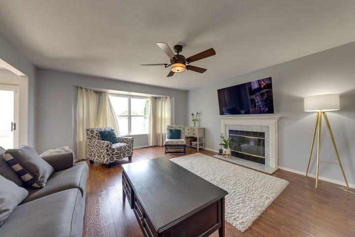 Families Welcome! Spacious O'fallon Home W/ Yard - O'Fallon, MO