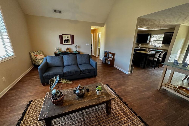 Cozy Home 5 Min To Mall Of Ga, Coolray Field/30 Min To Lake Lanier/45 Min To Atl - Buford, GA
