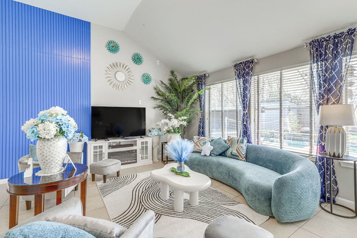 Swim & Unwind: Pet-friendly Home In Spring! - Houston George Bush Airport (IAH)