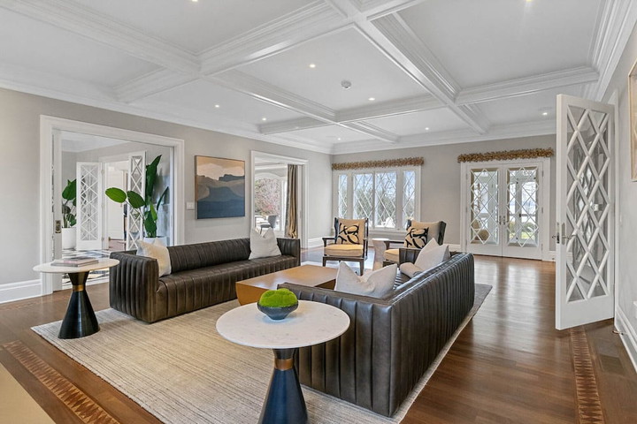 Twin Oaks Lake Estate: Luxury Lake Home On Seneca Lake - Geneva, NY