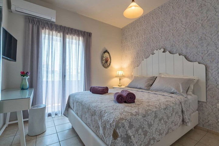 Beautiful 4-bedroom Resort With Private Swimming Pool In Charming Réthymno Crete - Greece