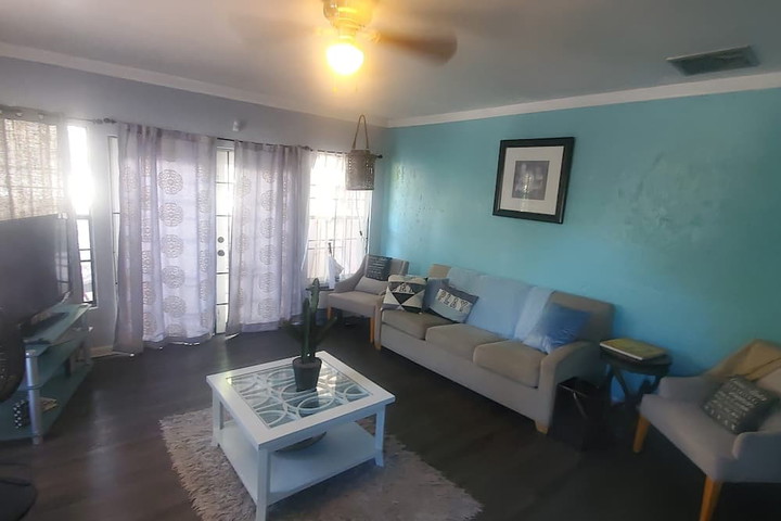 Refreshing! Paradise Island. Walking Distance From The Beach, Bars, Restaurants. - Nasáu