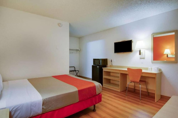 1 Full Bed | Ada/ri Shower - タコマ, WA