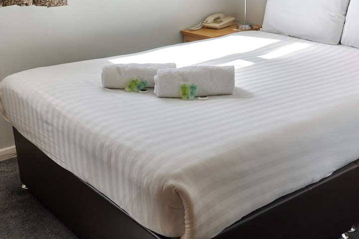 Properties Unique | Dene Rooms Double 24 - Gateshead