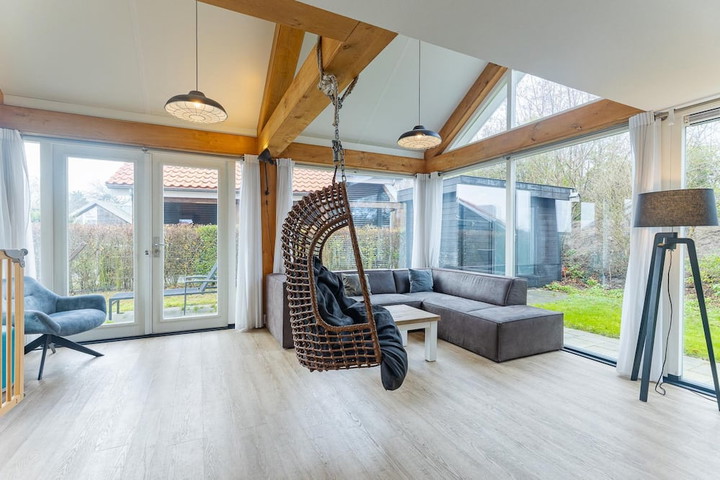 Ferienhaus Für Familien An Der Küste Mit Umzäuntem Garten - Renesse