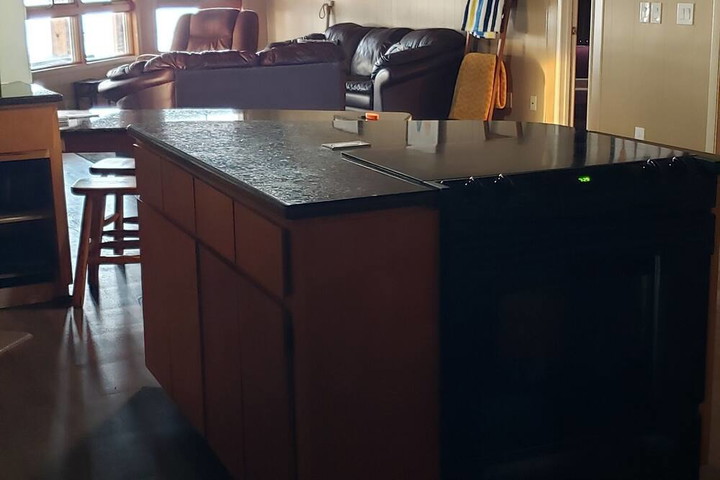 Enjoy Fabulous Lake Views From Your Porch While Sipping On A Morning Coffee. - St. Cloud