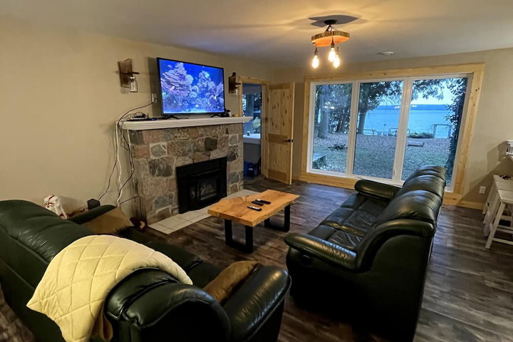 Relax With The Whole Family At This Peaceful Waterfront Cottage. - Owen Sound