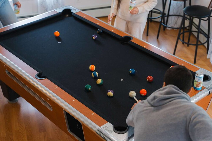 Geneva Retreat: Hot Tub, Game Rooms, Near Lake - Geneva, NY