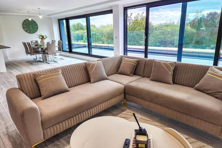 Manchester's Skyline Sanctuary-bedroom Luxury Penthouse With Panoramic Cityviews - Stockport