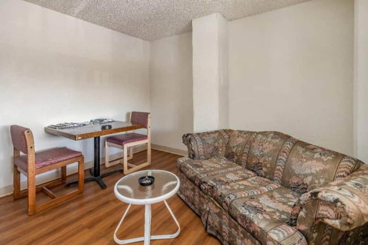2 Queen Beds|ada|ri Shower|nsmk - Lewiston