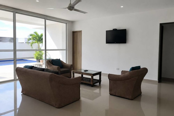 Magnífica Casa De 4 Dormitorios Con Aire Acondicionado En La Vía Flandes Espinal - Girardot