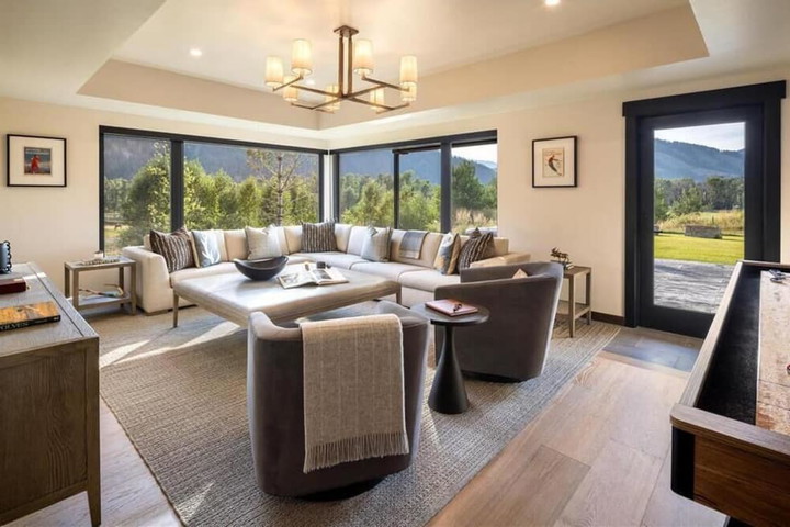 Serene 6br Mountain Cabin | Premium View + Hot Tub - Wyoming