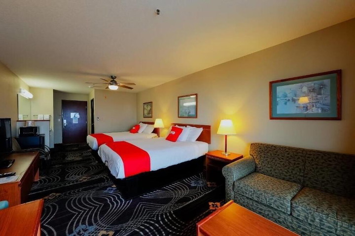 2 Bayfront Balcony Haven Rooms Near Local Attractions - Lincoln City, OR