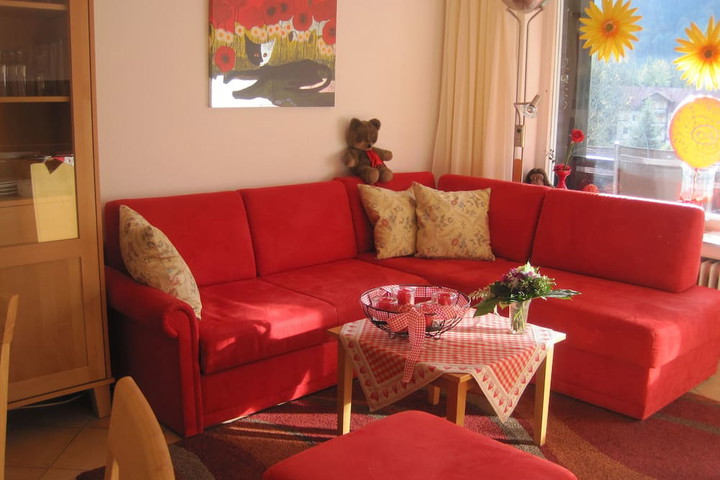 Apartment In Oberstdorf, With A Pool, Parking, And A Sauna; Mountain Train Ticket Included From May Through October. - Oberstdorf
