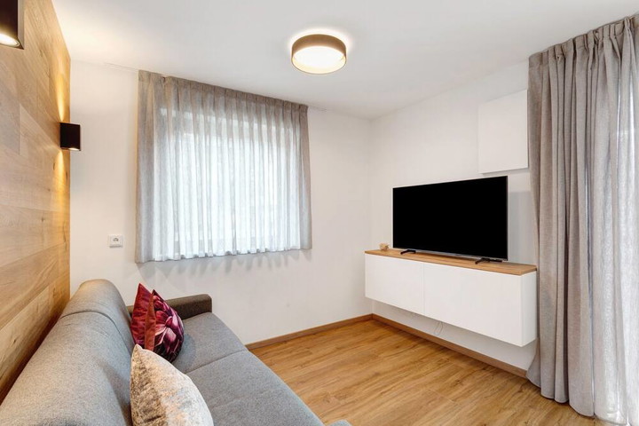 Apartment 'Sonnlicht' With Mountain View, Private Terrace And Wi-fi - Bruneck