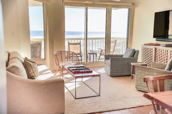 Enjoy Modern Luxury Design In This Oceanfront, Corner Unit! Stunning Ocean Views & Community Pool. - Folly Beach