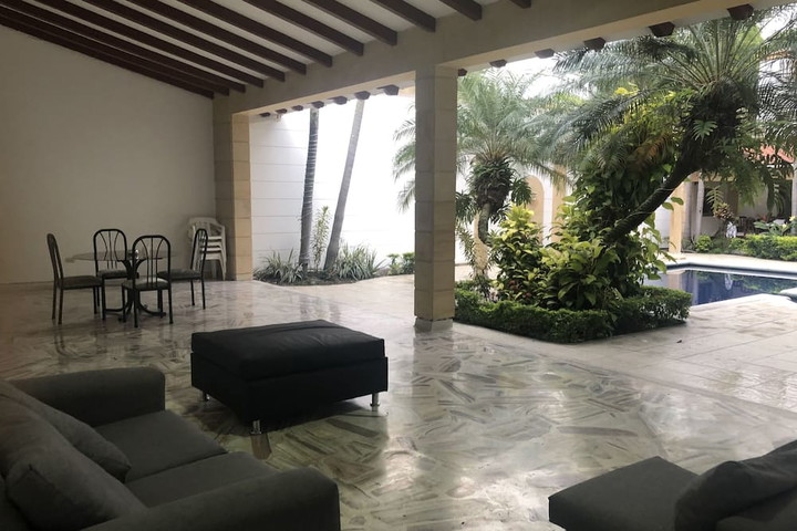 Belle Grande Maison, Près Des Restaurants, Unicentro, Jardín Plaza Et Plus. - Huila