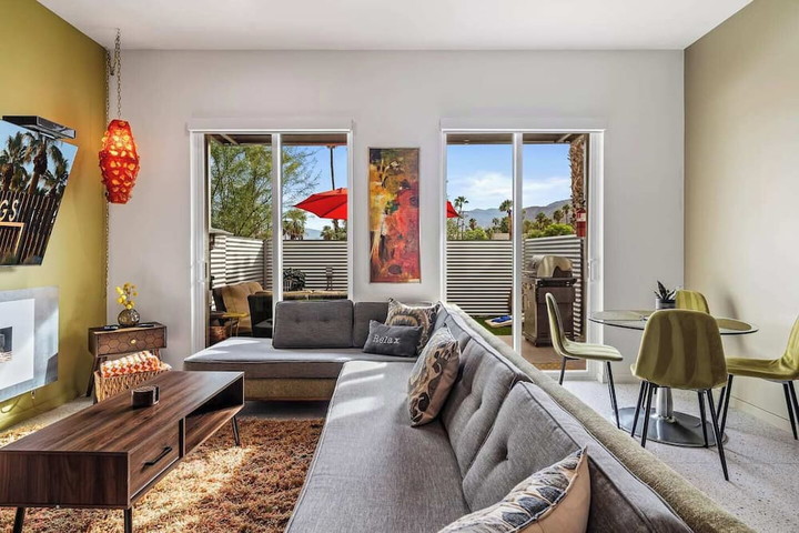 Modern 2-story Townhouse With Stunning Mountain Views - Palm Springs, CA