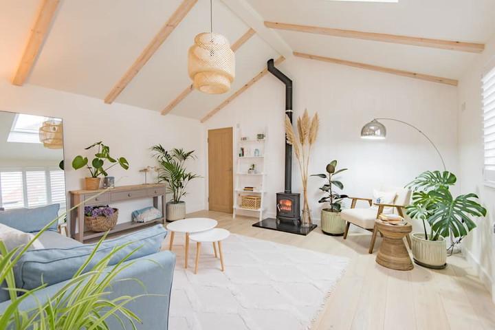 The Perfect Retreat For Couples Wanting To Enjoy Deal - ディール