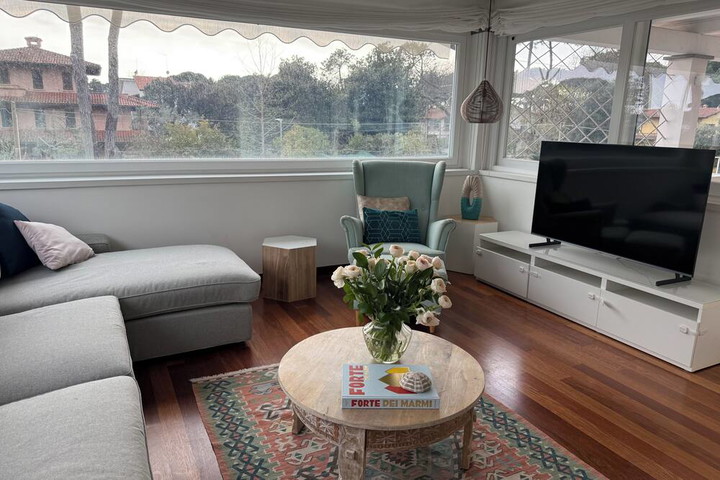 Exclusive Floor In The Villa- Xl Terrace - Pool - 400m From The Sea - Forte dei Marmi