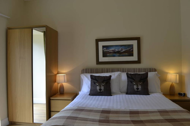 Ivy Garden Cottage (Auchendennan) - 2 Couchages, 0 Chambre - Loch Lomond