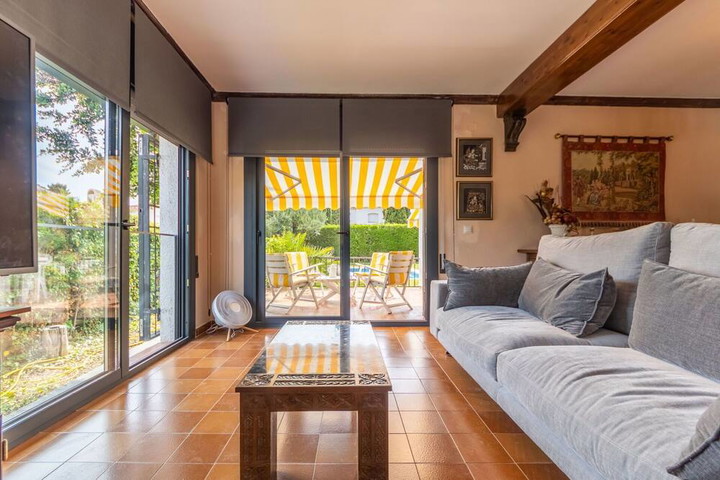 Prachtig Vrijstaand Vakantiehuis Met Privé Zwembad, Airco, Wifi, Tv, Terras, Huisdieren Toegestaan - El Vendrell