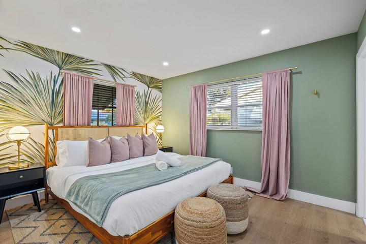 Pbg Retreat W/ Pool, Mini Golf, Fire Pit, Game Room! - Jupiter, FL