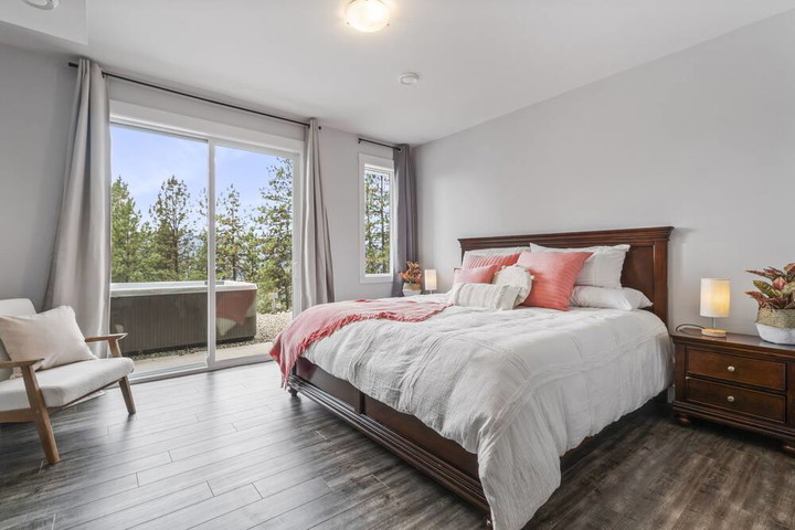 Okanagan Lakeview Oasis, 2 Bed, 2 Bath, Sleeps 6 - Vernon