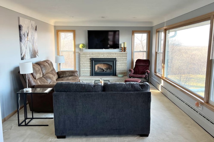 Quiet And Convenient Home With A View - Red Wing, MN
