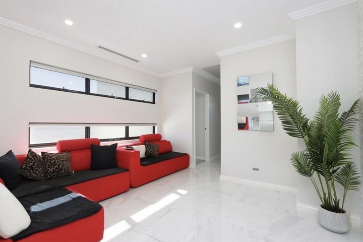 Ultra Modern Villa Walk To The Beach - Claremont