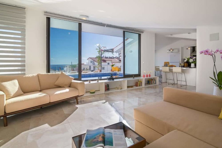Luxury 3 Bed Duplex Penthouse With Sea View & Private Pool - 5 Mins Walk To Town - Kalkan