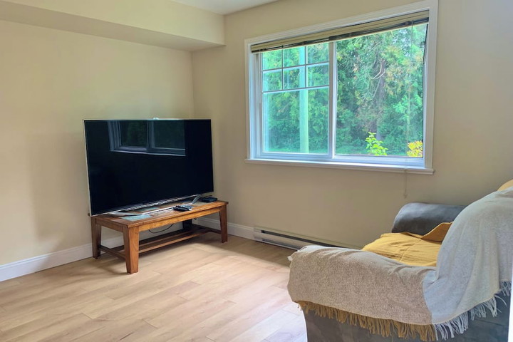 1 Bed 1 Bath Suite Coquitlam Centre - Coquitlam