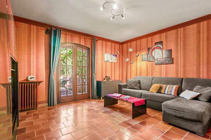Domaine Saint Amour Gîte Au Lac, Au Cœur Dun Domaine De 2 Hectares Avec Lac, Cascade Et Piscine - Draguignan
