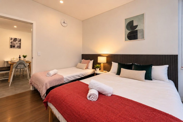 Group Stay Across From Accor Stadium - Sydney