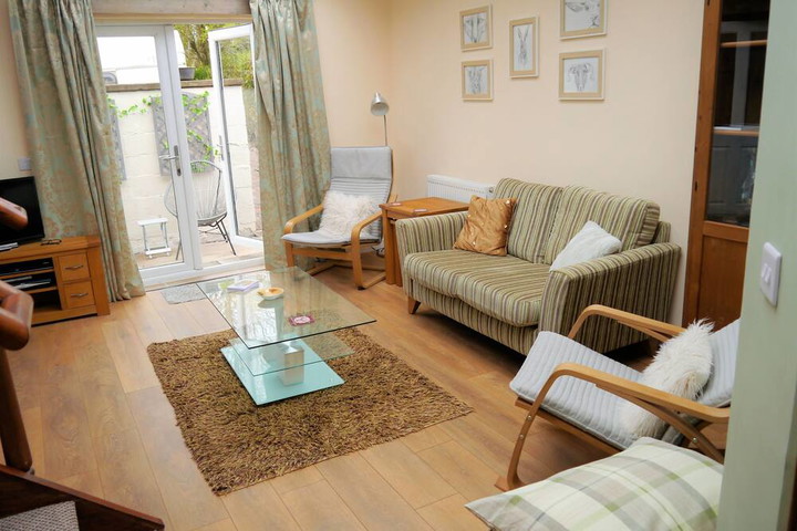 Laurieknowe Coach House -  A Cottage That Sleeps 5 Guests  In 3 Bedrooms - Dumfries