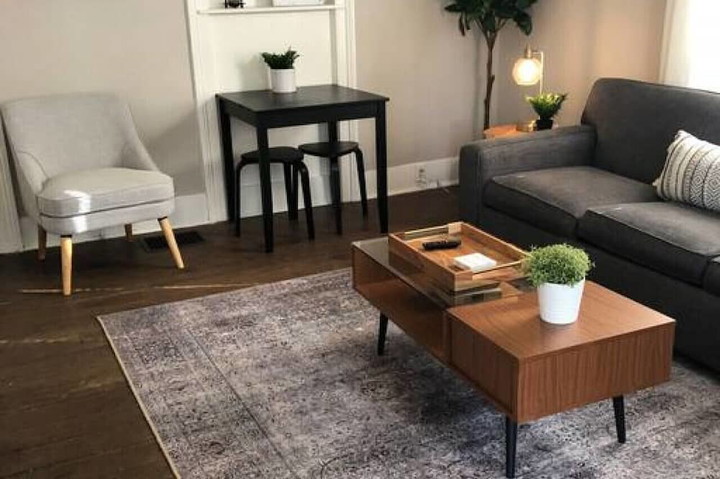 Cozy Historic Oakwood Duplex - Raleigh, NC