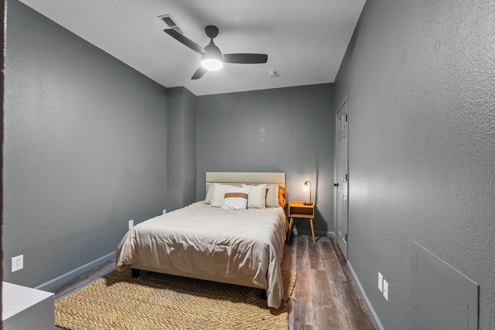 2bdrm Stay In Downtown Cape, Walkable, Laundry - Cape Girardeau, MO