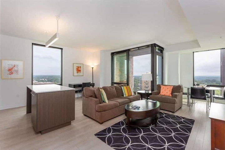 Mins From Home Depot | Reston Town Center | Heart Of Reston - Fairfax, VA